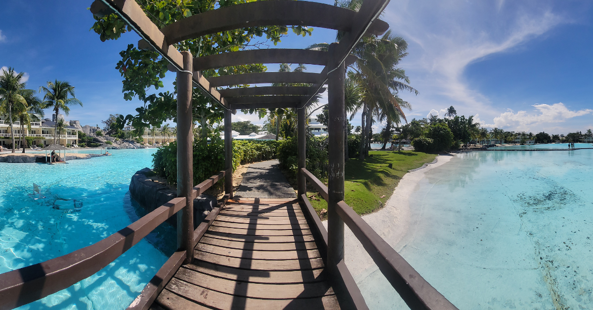 Plantation Bay Resort and Spa - Day Trip with Family - CHE Goes On